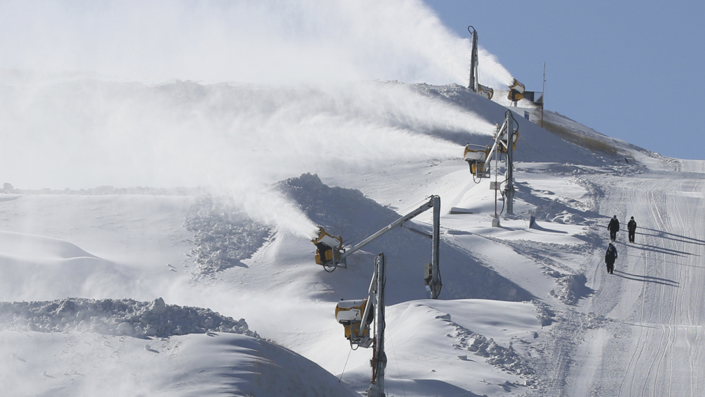 There is no real snow at this year's Winter Olympics - Thred Website