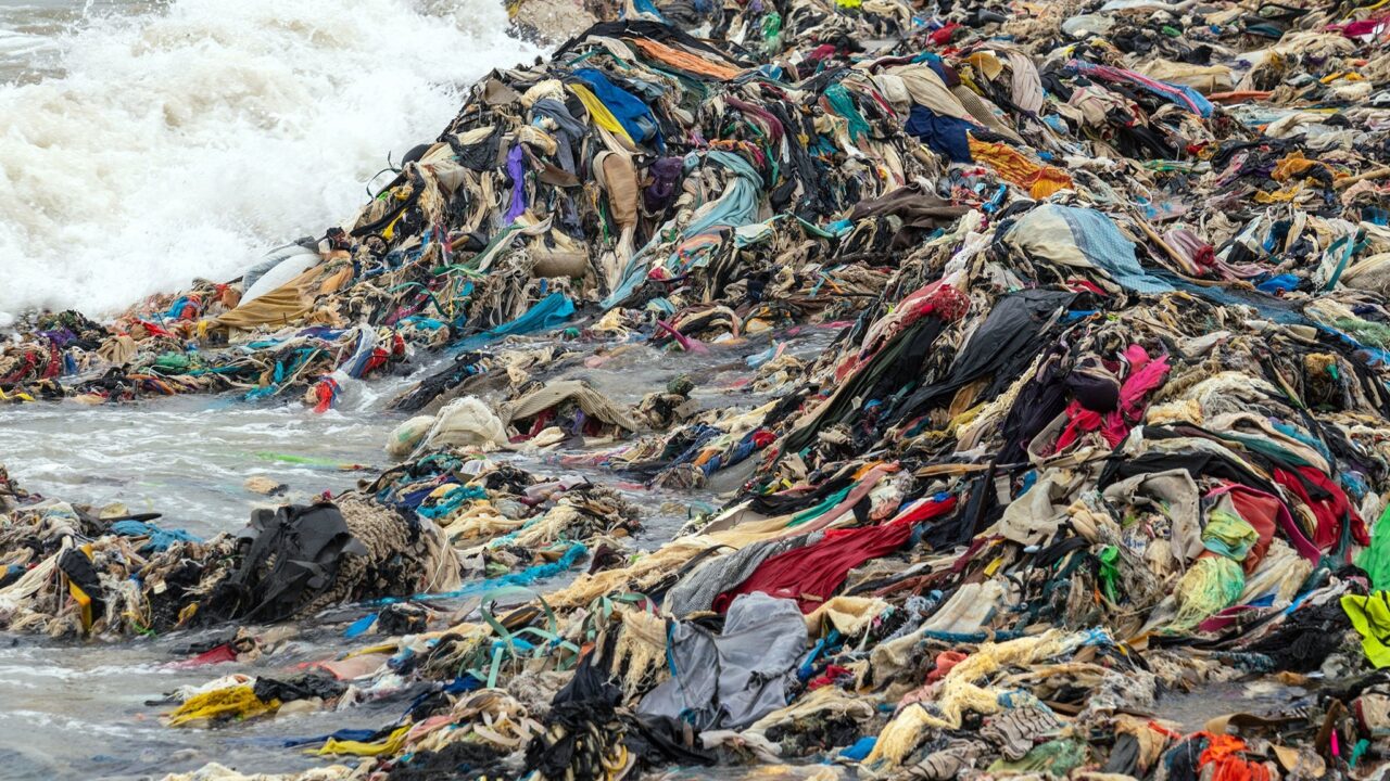 How the Global South is confronting the textile waste crisis - Thred ...